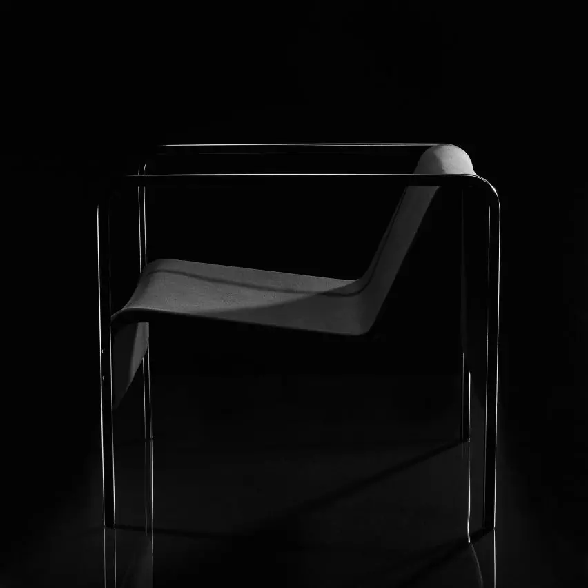 Снимка на нов стол, проектиран от Swedish House Mafia