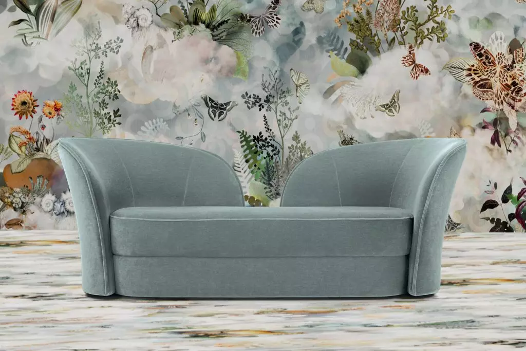 Cristina Celestino senger "skulptural Couch mat enger komfortabeler Astellung" fir Moooi