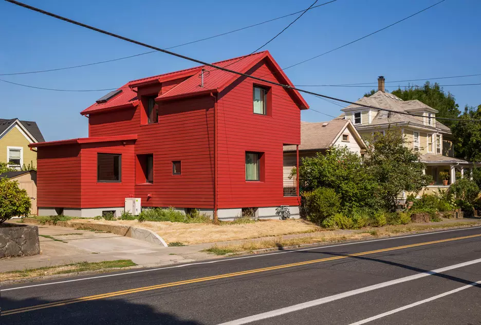 Shtëpia e Kuqe nga Waechter Architecture