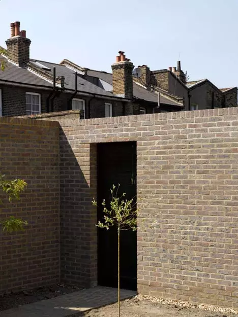 Kings Grove af Duggan Morris Architects