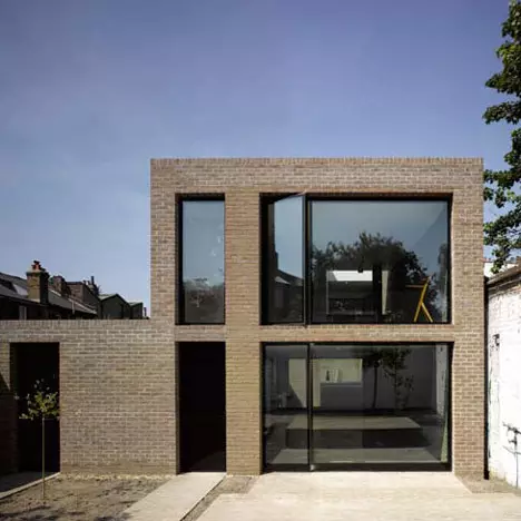 Kings Grove por Duggan Morris Architects