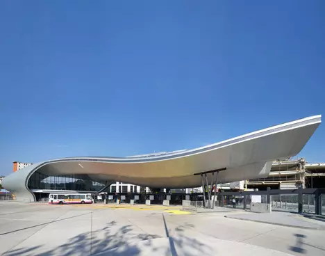 Busbahnhof Slough von Bblur Architecture