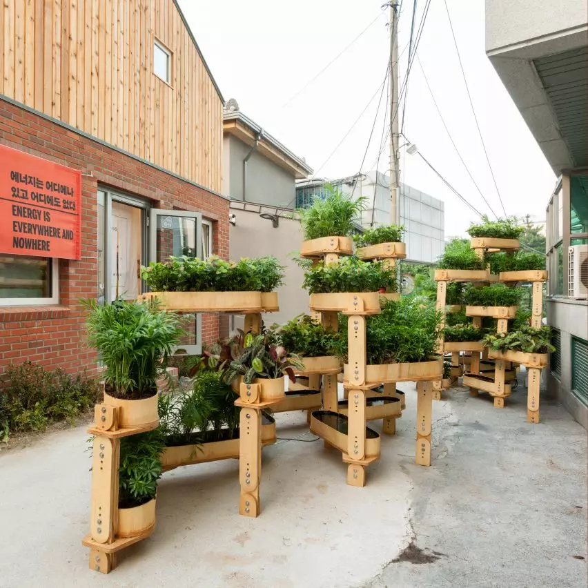 Instalación Growmore de Husum y Lindholm Architects en la Bienal de Seúl.