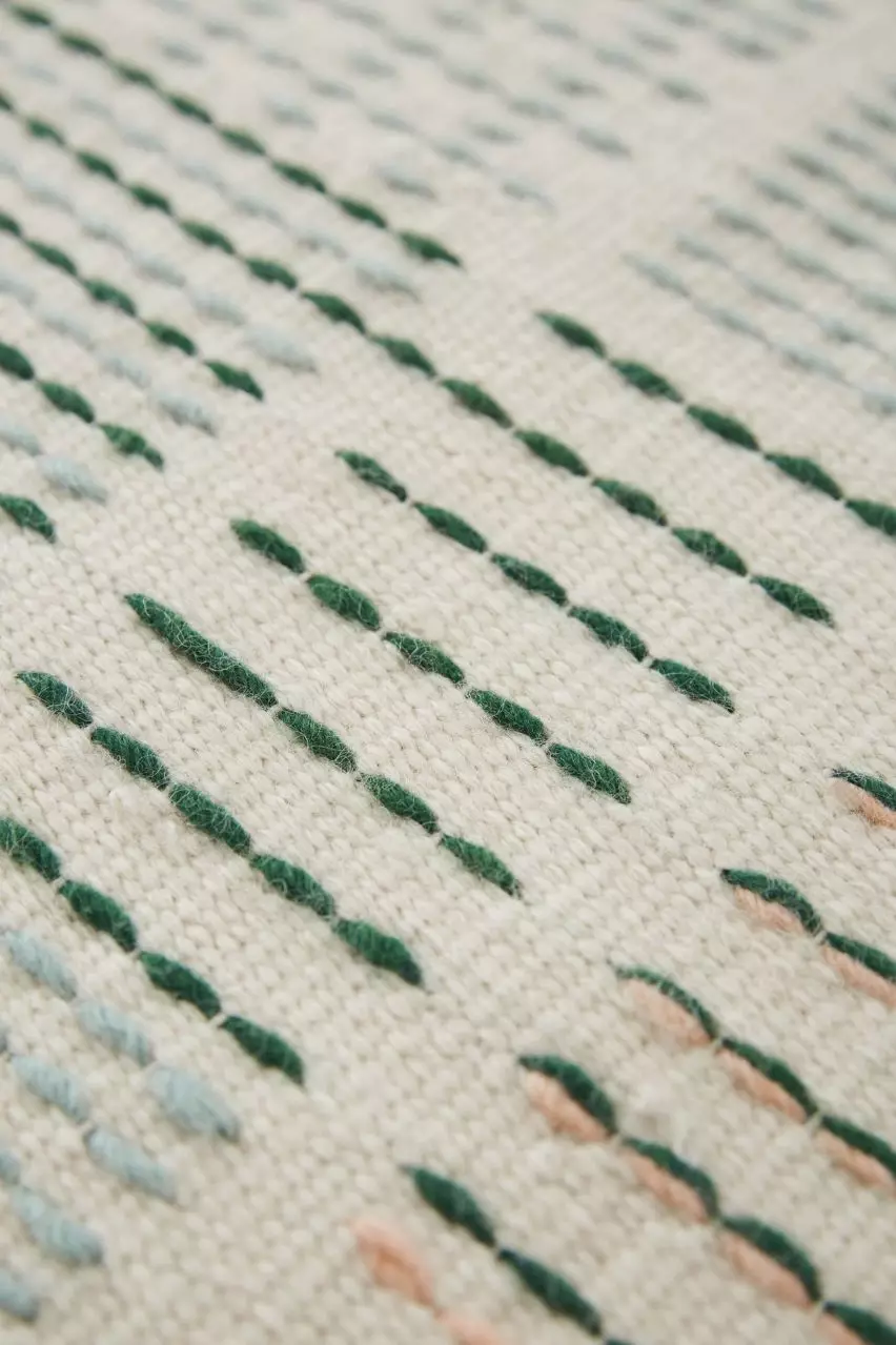 rug BackStitch le Raw Edges do Gan