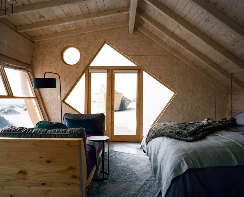 Nina Maritx Architects의 Shipwreck Lodge