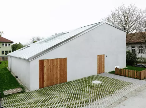 Nízkorozpočtový tehlový dom od Triendl und Fessler Architekten