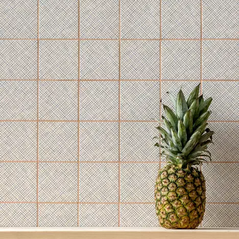 Tratti tiles e Inga Sempe mo Mutina