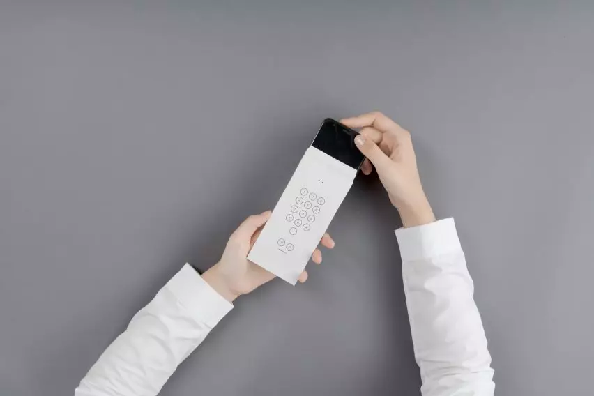 Envelope er en papiromslag som gjør smarttelefoner om til analoge enheter