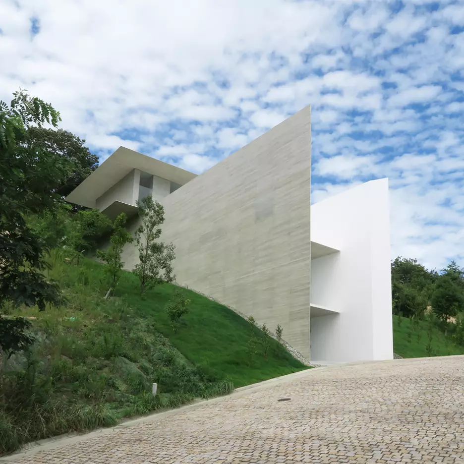 YA-House door Kubota Architect Atelier