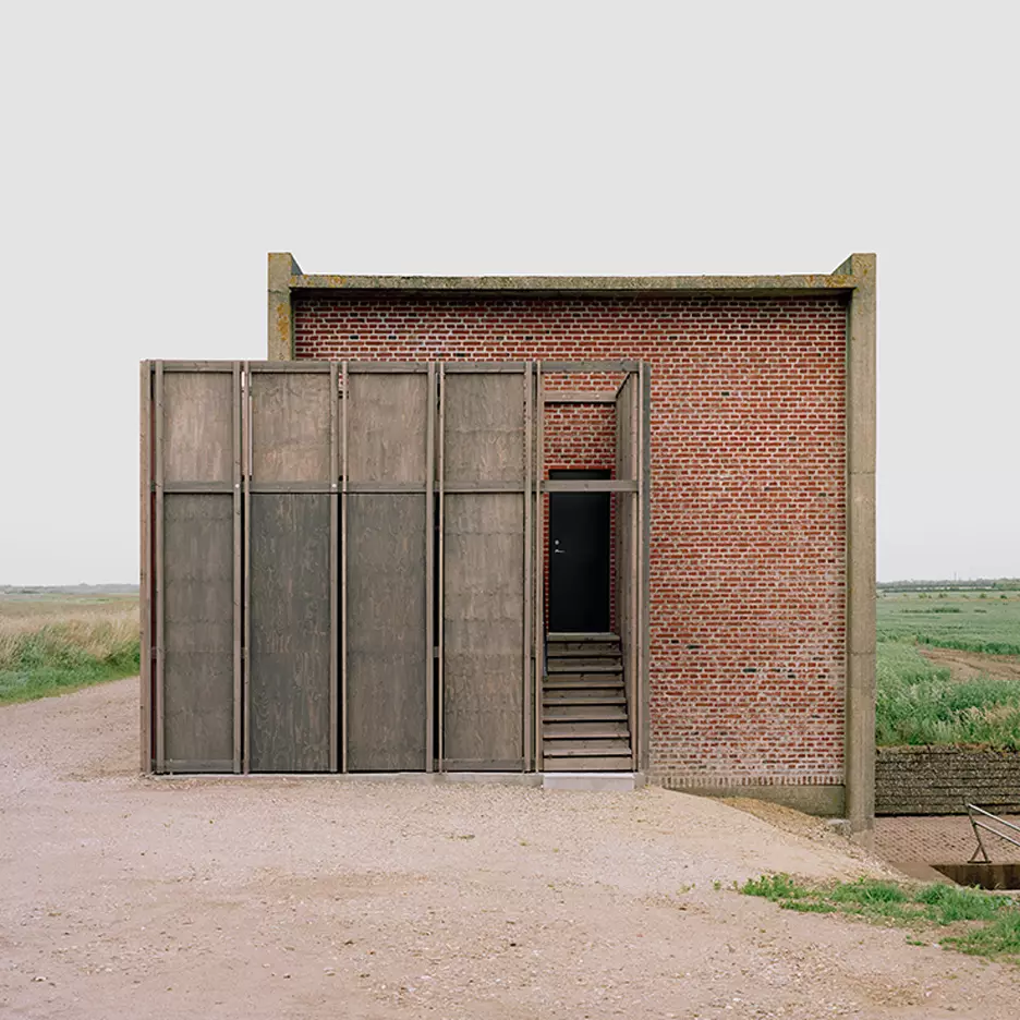 Skjern-A _Johansen-Skovsted-Arkitekter_pumpstations_dezeen_sq