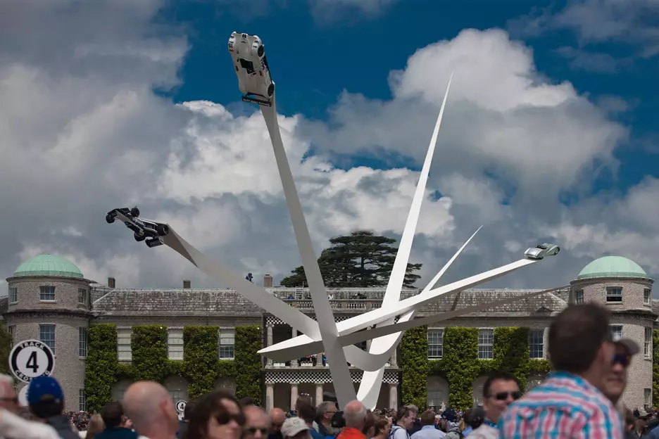 bmw Goodwood քանդակի Gerry Judah արագության փառատոն