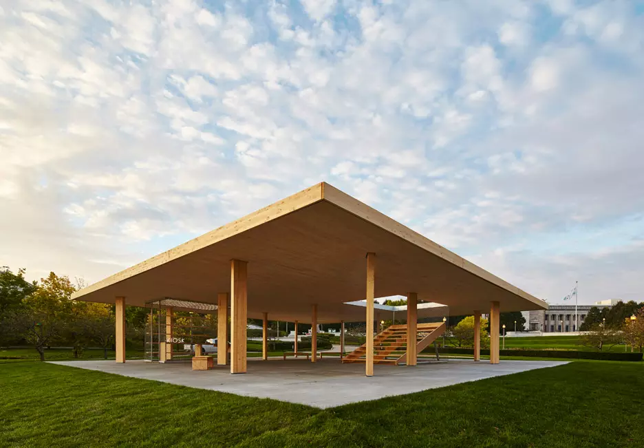 „Ultramoderne“ ežero pakrantės kioskas, skirtas 2015 m. Čikagos architektūros bienalei