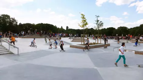 Skatepark a Reims de Planda architectes i Constructo