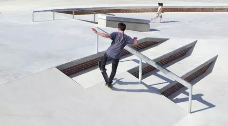 प्लॅंडा आर्किटेक्ट्स आणि कन्स्ट्रक्टो यांचे रेम्समधील स्केट पार्क