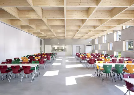 Salmtal Secondary School Canteen wolemba SpreierTrenner Architekten