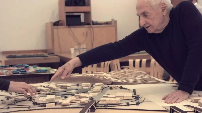 Frank Gehry - Bati Jistis