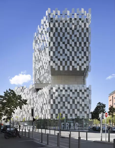 FRAC Marseille od Kengo Kuma