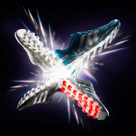 I-Adidas isungula abaqeqeshi be-Springblade Razor abaneesu eziluhlaza