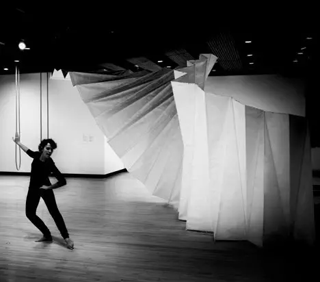 Move Choreographing You-uitstalling deur Amanda Levete Architects