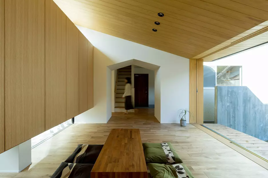 Maibara house by Alts Design Office