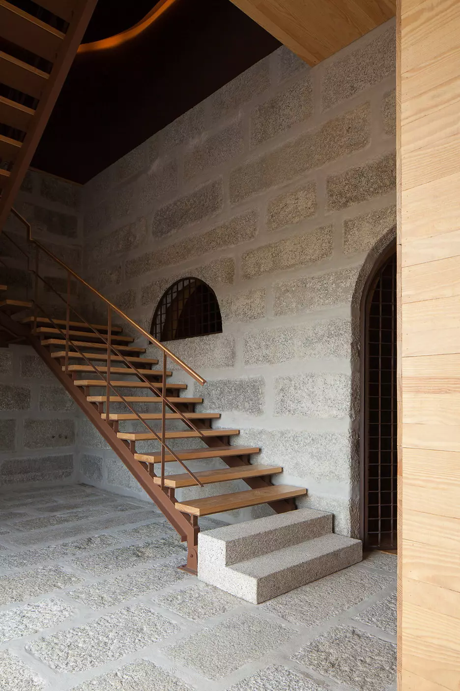 فندق Monverde من FF Arquitectura وباولو لوبو