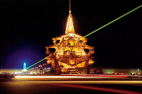 NK Guy ถ่ายรูป Art of Burning Man