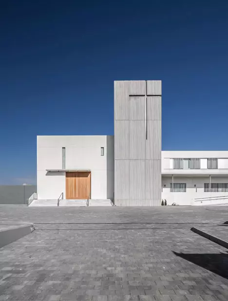 Monastery Royal ee Santa Catalina de Siena waxaa qoray Hernandez Arquitectos