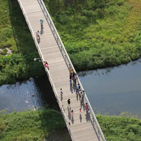 Kallang River Bishan Park nke Atelier Dreiseitl dere