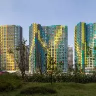 UNStudio pabeidz milzīgo Raffles City Hangzhou ar savītiem torņiem 62559_11