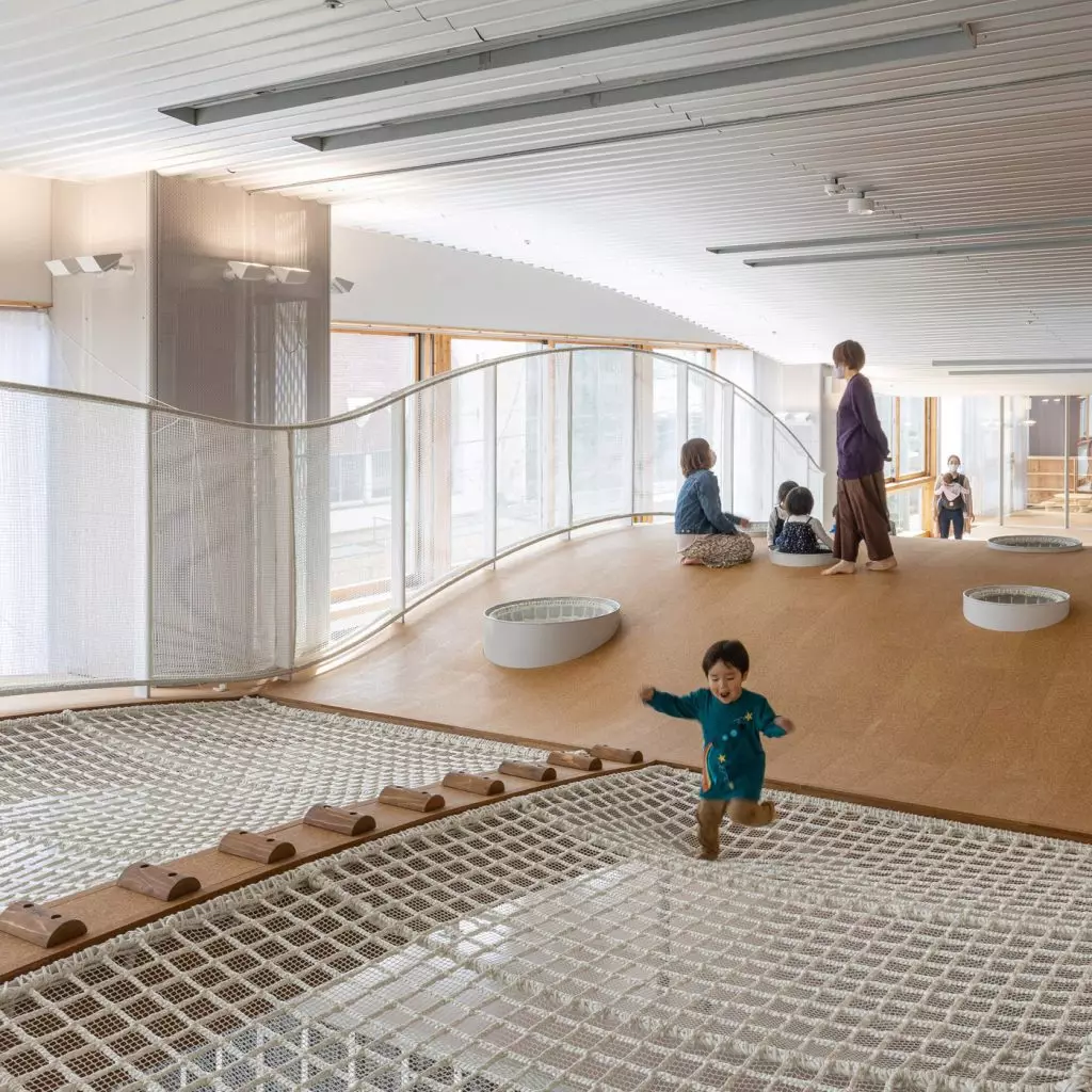 Unemori Architects og Teco Architects skaber "parklignende" sundhedscenter