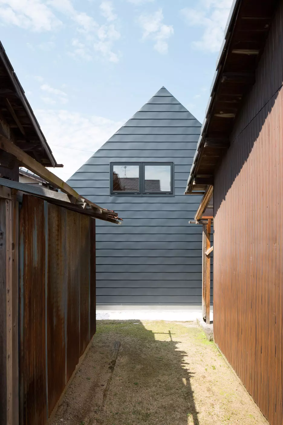 Centrum społeczności Sanjo Hokusei autorstwa Yasunari Tsukada Design