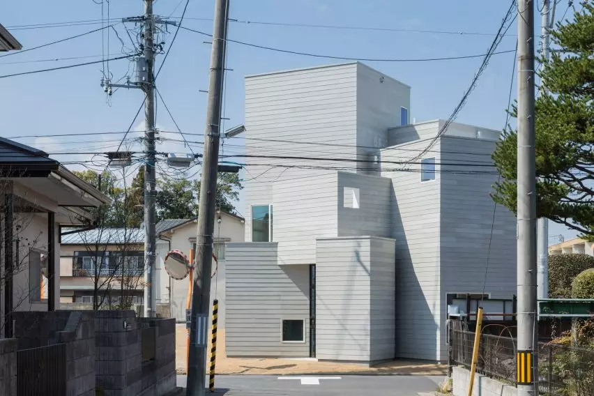 Кохта Асано го гради својот нов дом во Фукушима како кластер од девет кубоиди 63034_3