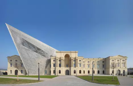 Dresden museum for militærhistorie av Daniel Libeskind