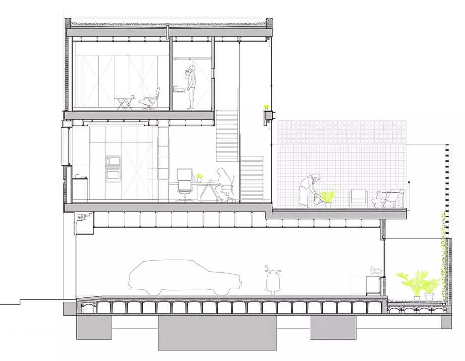 House F&M li Spanyayê ji hêla Luis Navarro Jover û Carlos Sánchez García ve hatî çêkirin.