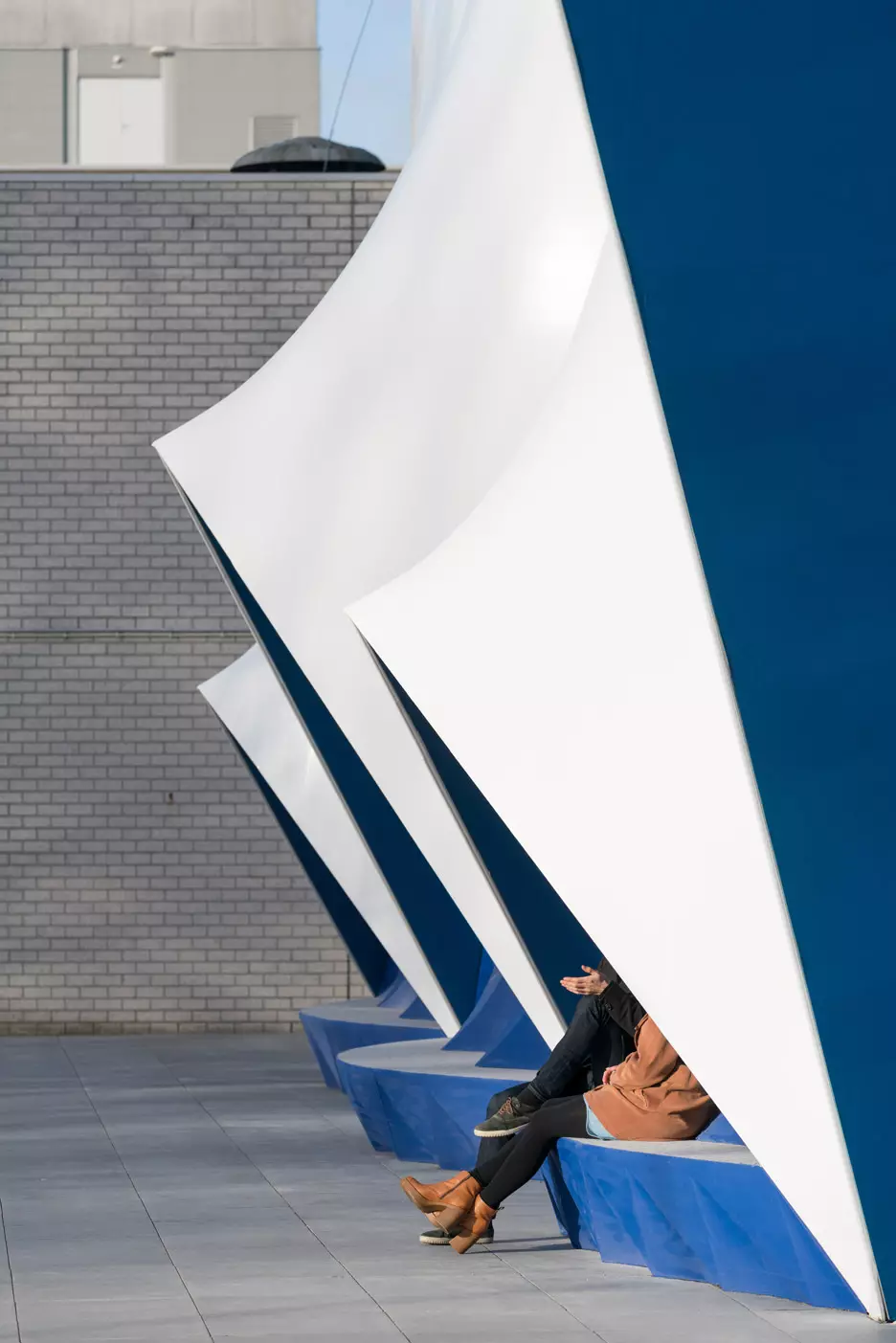 3D facade e hatisitsoeng bakeng sa moaho oa EU ke Heijmans le DUS Architects