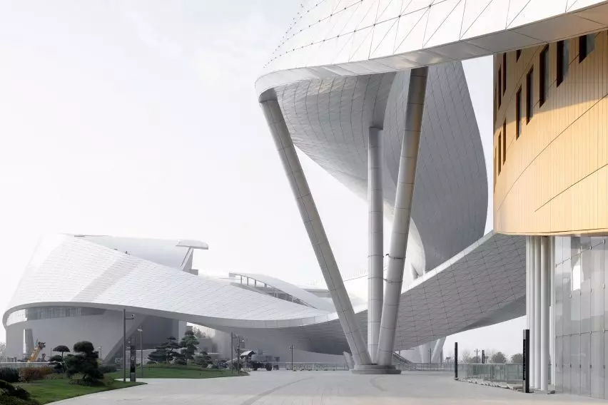 Vrpca koja obavija Kulturni centar Suzhou Bay, Christian de Portzamparc