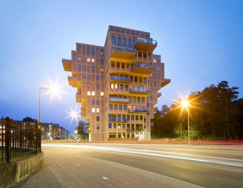 René van Zuuk Architekten tarafından Hollanda'da Belvedere kulesi