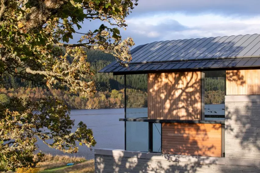 Hiša s pogledom na jezero Loch Tummel