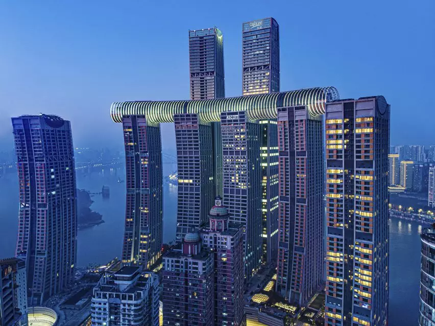Kristallen i Raffles City Chongqing av Safdie Architects