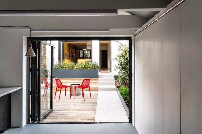 Interiors of Bearstead Rise house ke Gruff Architects