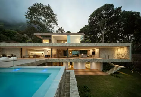 Casa AL by Studio Arthur Casas Các bức ảnh của Fernando Gurra