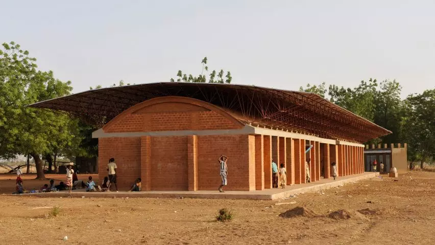 Escola Gando por Diébédo Francis Kéré