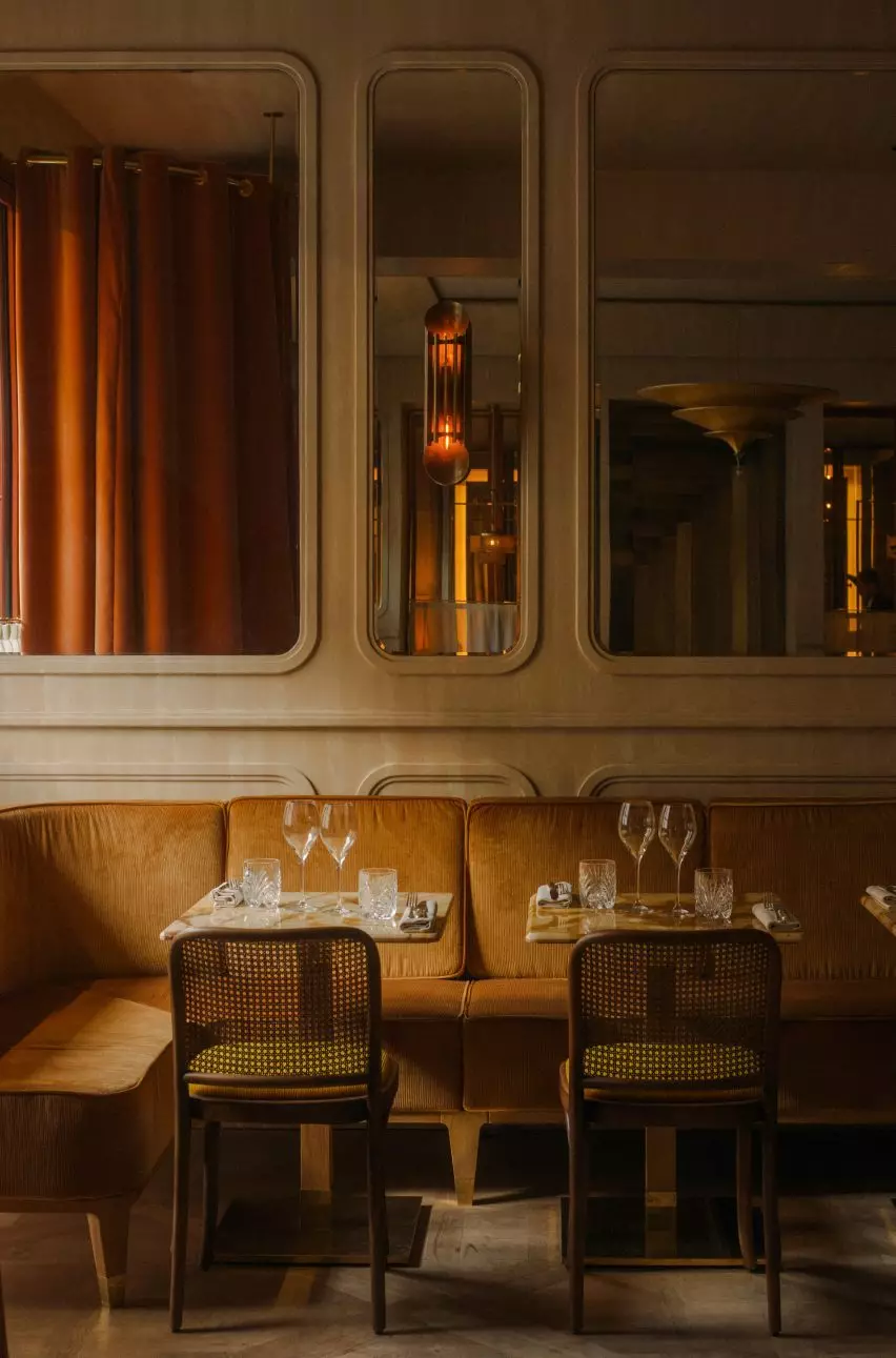 Ресторан Nolinski в Парижі, спроектований Джоном Віланом