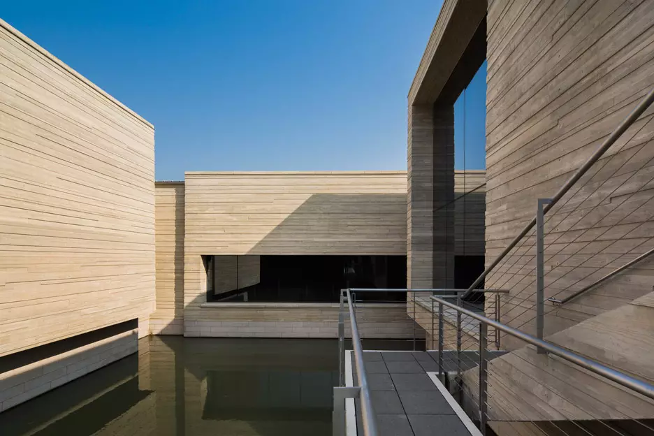 Museo de Arte Mu Xin por OLI Architecture