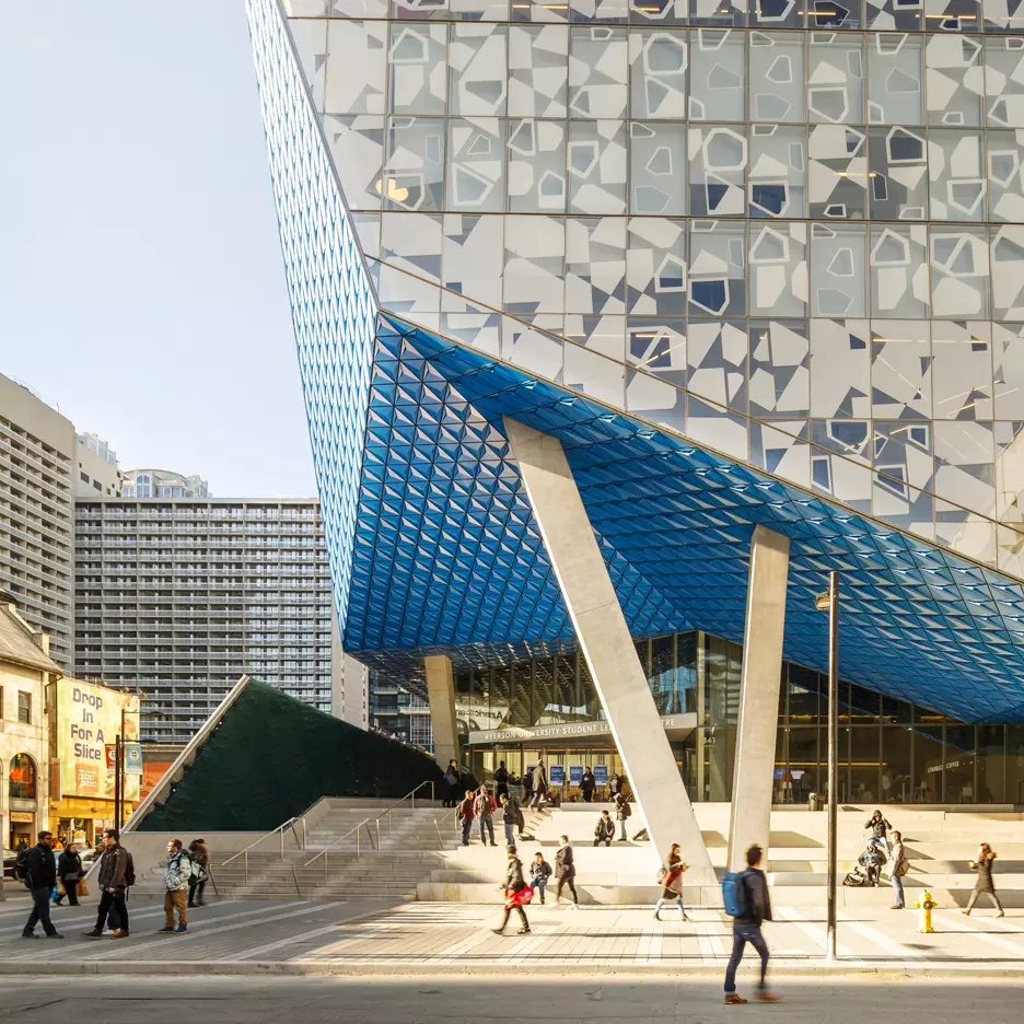 Centre d'estudiants de la Ryerson University per Snohetta