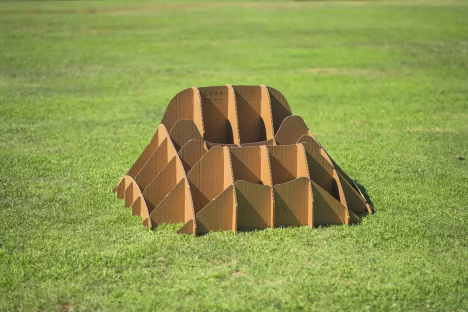 Terra grass chair ni Nucleo