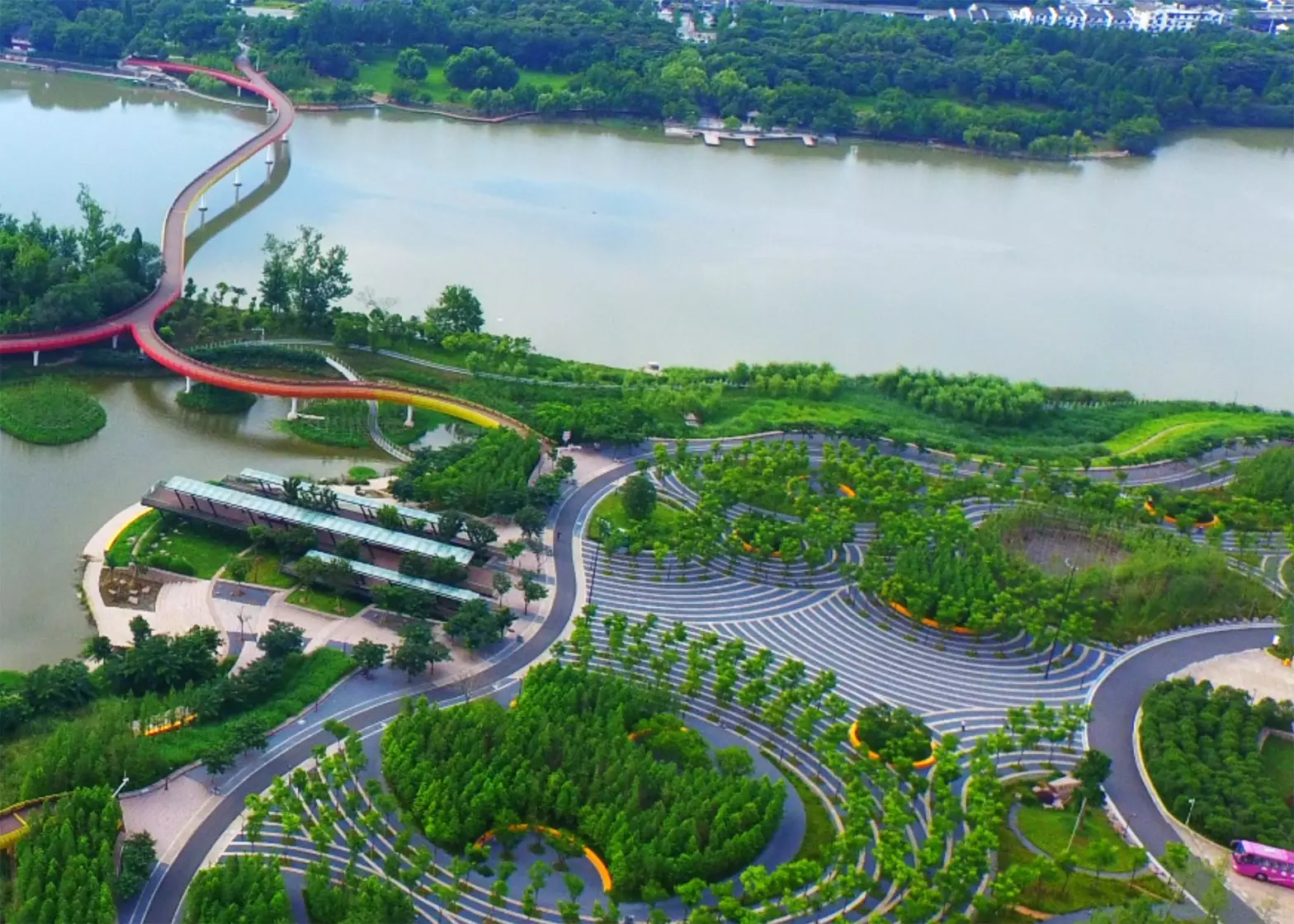 Yanweizhou Park ni Turenscape