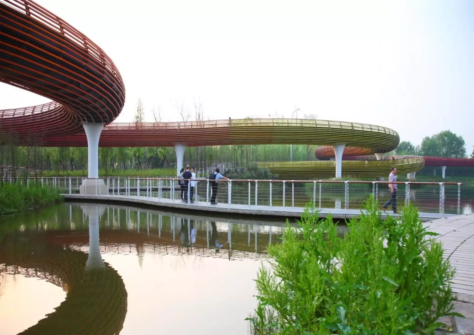 Turenscape tomonidan Yanweizhou bog'i