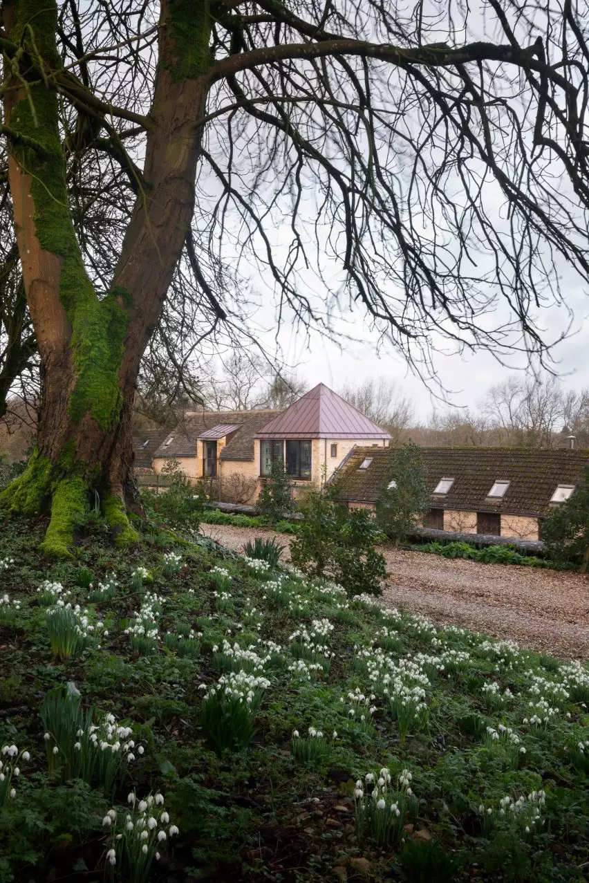 Eksteriør af Richard Parr Associates' Grain Loft Studio på Easter Park Farm