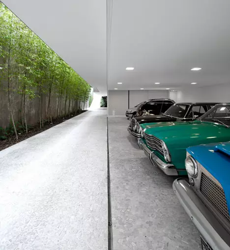 Casa Grecia av Isay Weinfeld